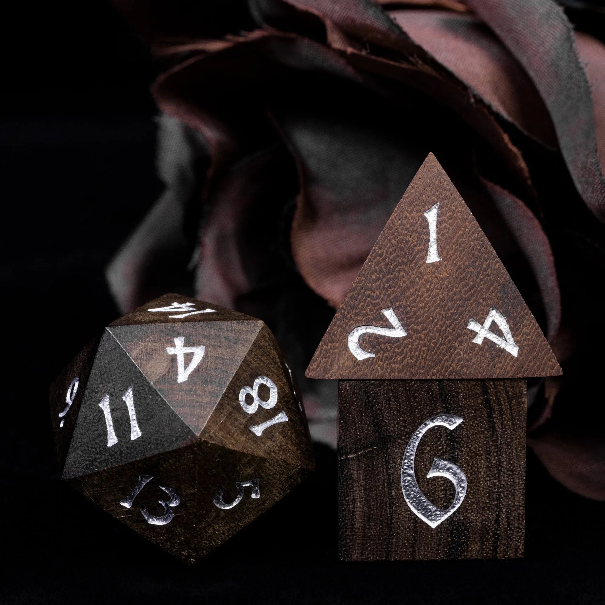 Wooden cube lead wood D20 / D6